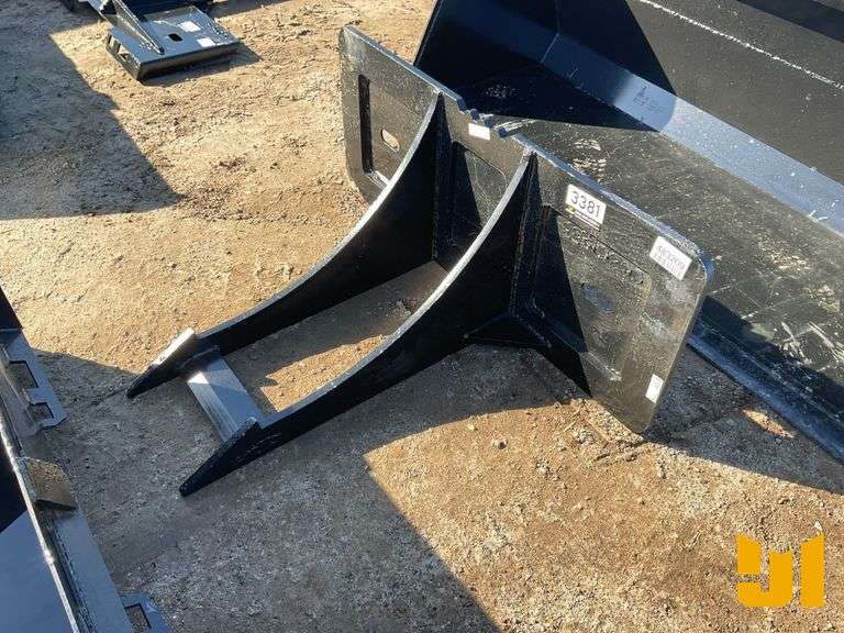 UNUSED 2025 KIT CONTAINER SKELETON STUMP BUCKET 50 INCH - Jeff Martin ...