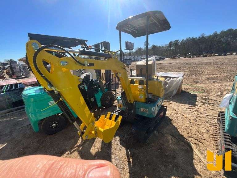 UNUSED DIG MASTER DM100 MINI EXCAVATOR SN: DM24121904 - Jeff Martin ...