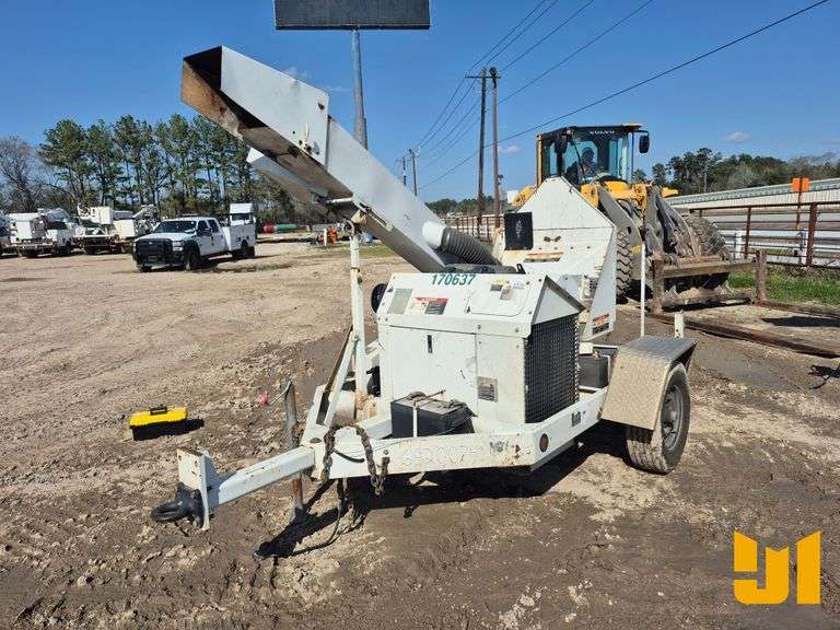 2006 WOODCHUCK WC-12A PORTABLE CHIPPER SN: 1W93510166S200741 - Jeff ...