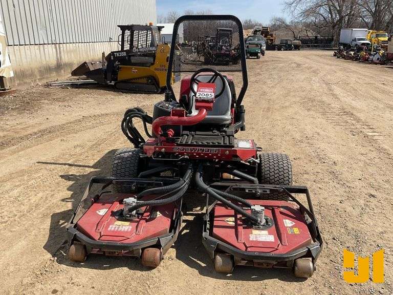 TORO 30839 GROUNDSMASTER 3500-D SIDEWINDER TRIM MOWER SN: 260000205 ...