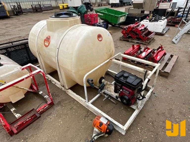 MINNESOTA WANNER CO SKID MOUNTED 300 GAL TANK TANK - Jeff Martin ...