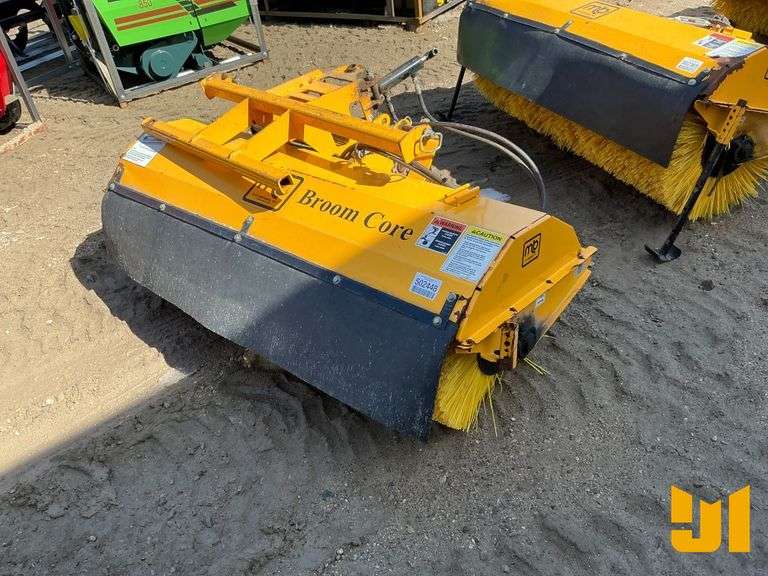 M&B PTO DRIVEN FRONT BROOM MB-0237 - Jeff Martin Auctioneers, Inc.