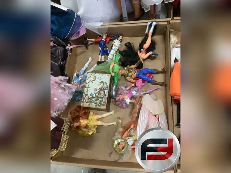 HE-MAN AND BARBIE FIGURES - Freije & Freije Auctioneers