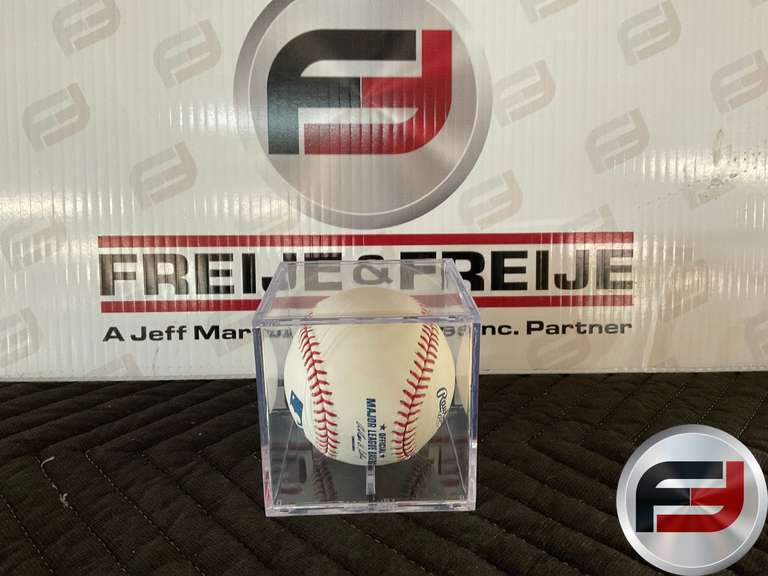 TOM GLAVINE SIGNED BASEBALL, NO COA - Freije & Freije Auctioneers