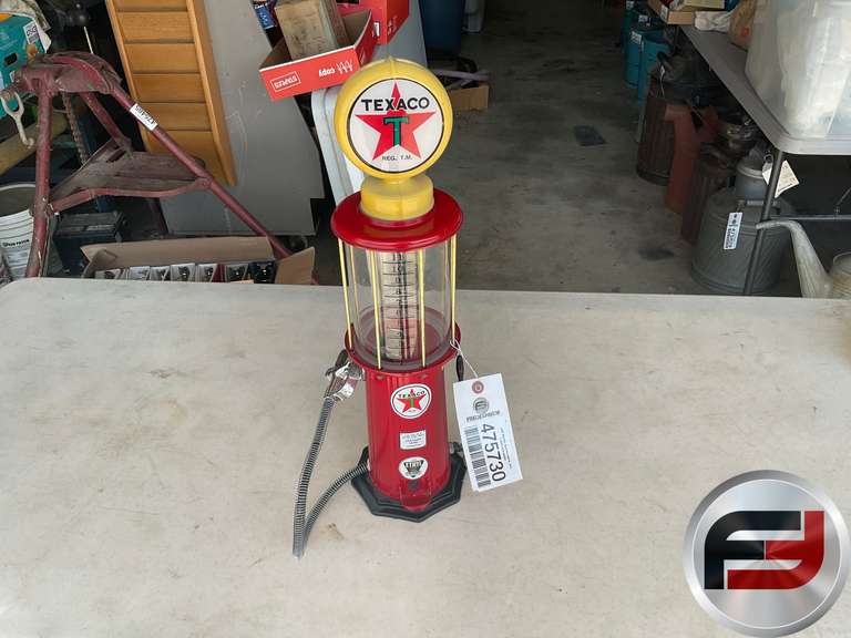 TEXACO MODEL GAS PUMP CANDY DISPENSER 21” - Freije & Freije Auctioneers