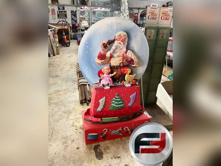 COCA-COLA LIGHT UP CARDBOARD SANTA DISPLAY - Freije & Freije Auctioneers