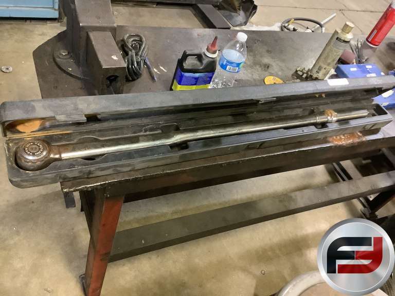 K&D 2953 TORQUE WREMCH - Freije & Freije Auctioneers