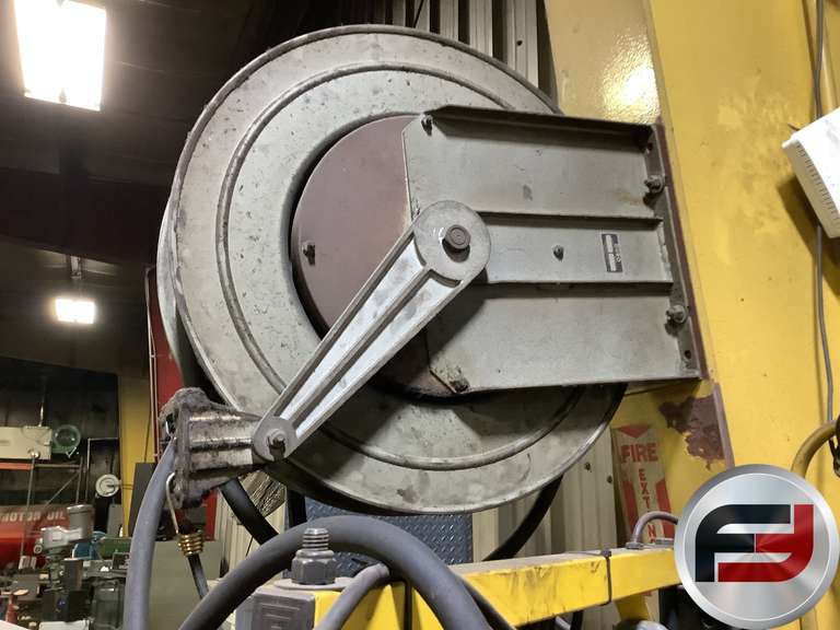 DURO HOSE REEL - Freije & Freije Auctioneers