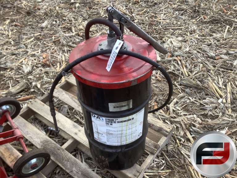 MANUAL BARREL PUMP AND BARREL - Freije & Freije Auctioneers