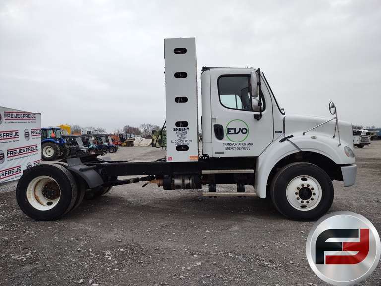 2014 FREIGHTLINER M2 SINGLE AXLE DAY CAB TRUCK TRACTOR ...