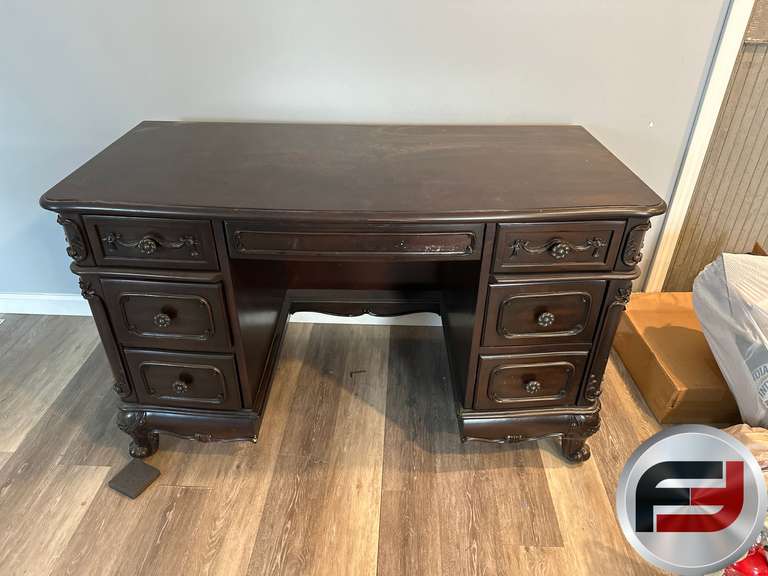 DESK 50” WIDE 24” DEEP - Freije & Freije Auctioneers