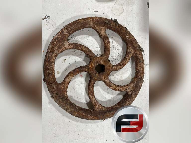 16” FIRE HYDRANT VALVE HAND WHEEL - Freije & Freije Auctioneers
