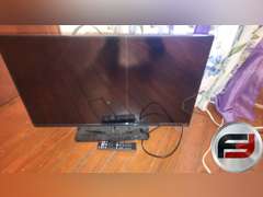 VIZIO MODEL E320-B2 TV WITH REMOTE - Freije & Freije Auctioneers