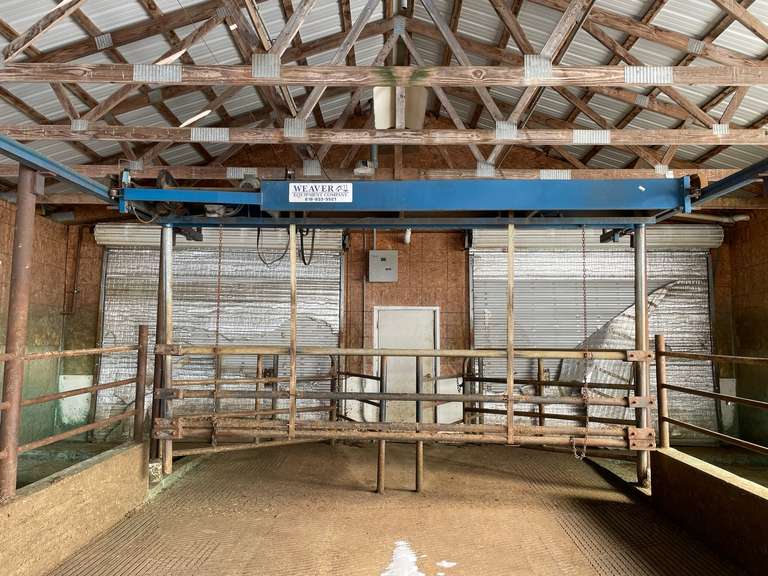 17" Weaver Electric Crowd Gate | Buyer is resposible for removal cost ...