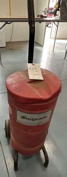 Snap-on abrasive blast cleaning and finishing system - Kessler Auction ...