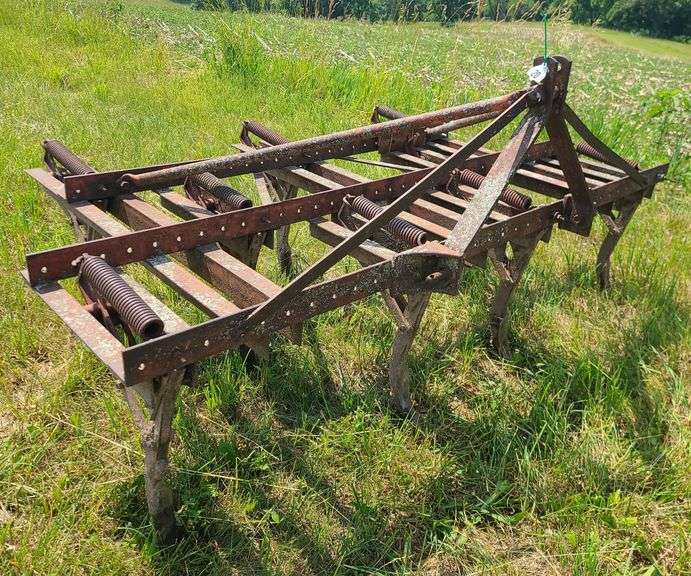 Ford Model IO-286 9 shank Spring Tooth Chisel - Kramer Auction LLC