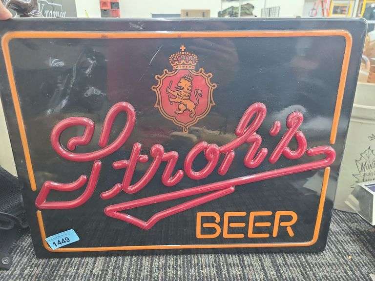 Stroh's Beer Light - Kramer Auction LLC
