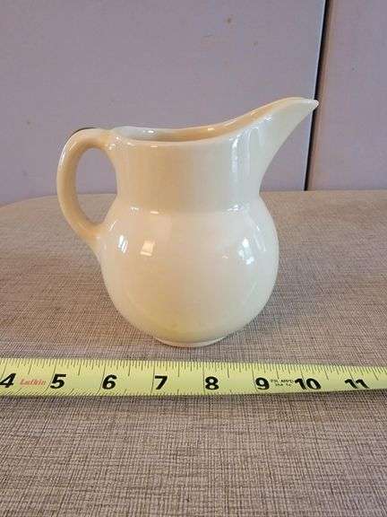 Advertising Watt Pottery Apple Pitcher - Legacy Auction Company