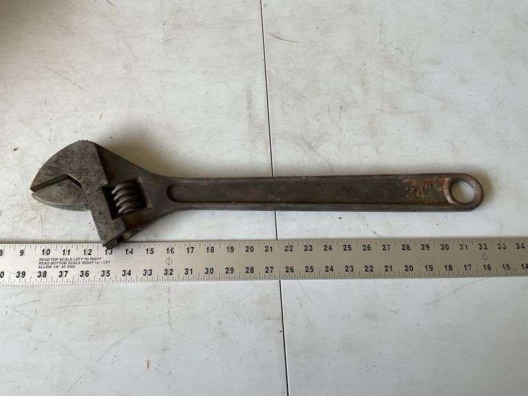 24 inch adjustable wrench - Legacy Auction Company