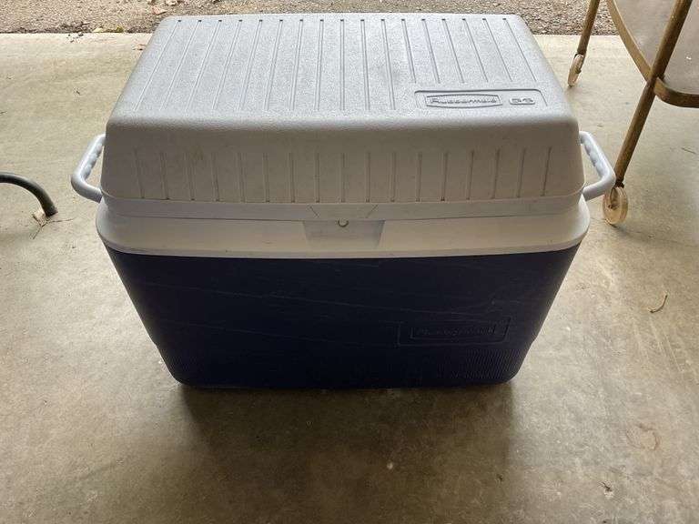 Rubbermaid cooler - Legacy Auction Company