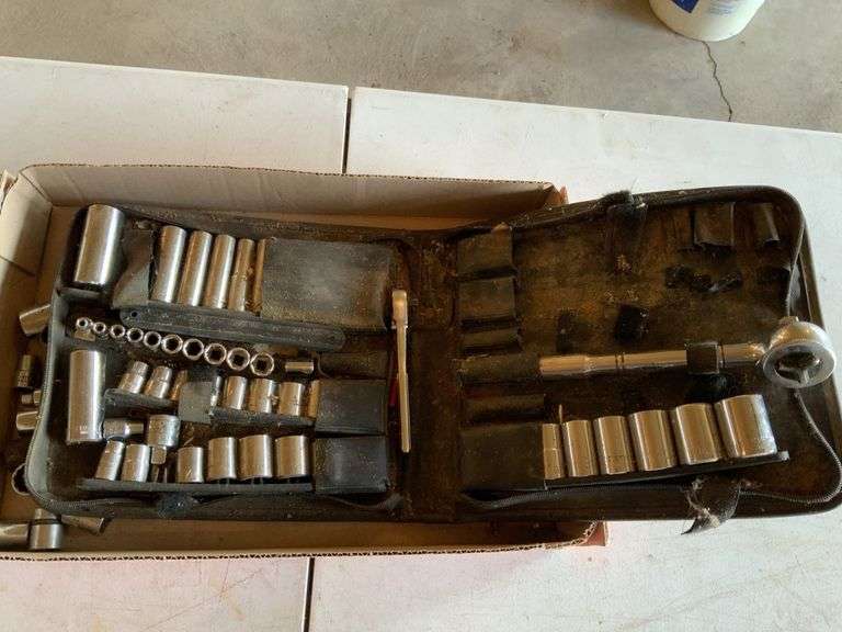Craftsman socket set - Legacy Auction Company