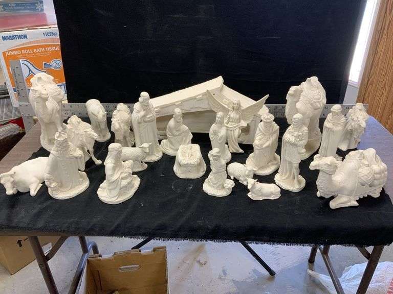 Nativity scene, broken horn on cow and broken - Legacy Auction Company