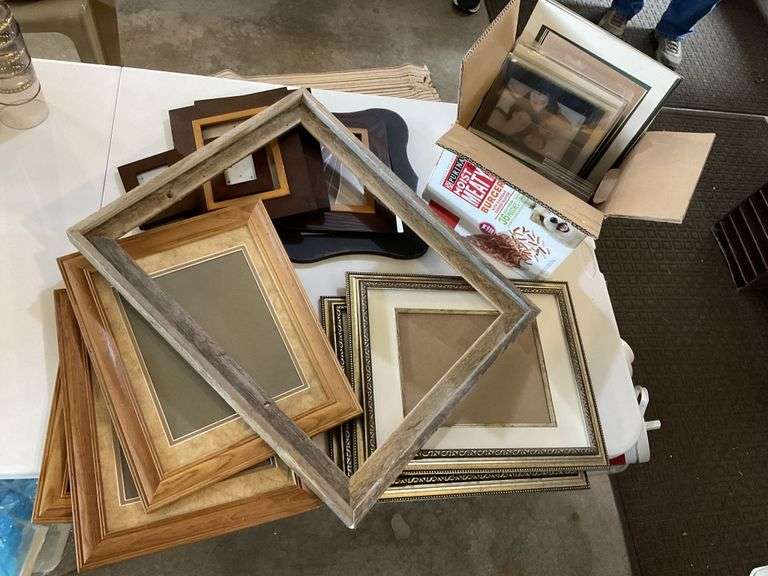 Assorted picture frames - Legacy Auction Company