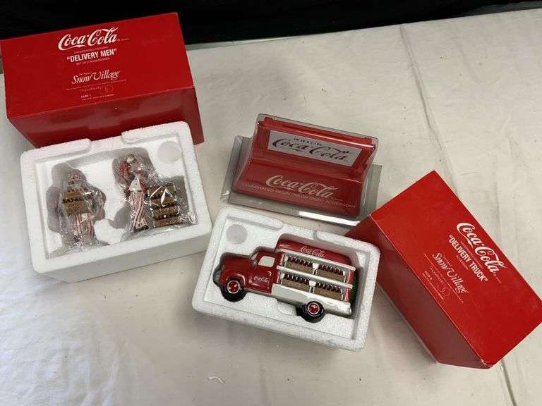Coca-Cola snow village accessories - Legacy Auction Company