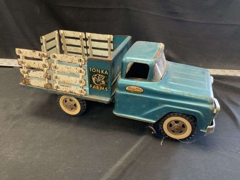 Tonka Farms truck - Legacy Auction Company