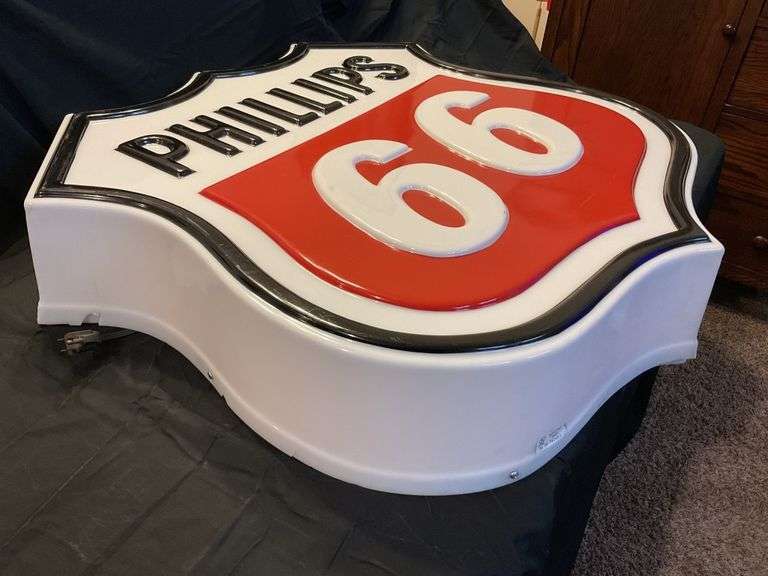 Phillips 66 lighted sign - Legacy Auction Company