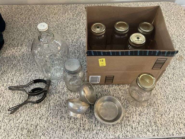 Assorted jars and jar items - Legacy Auction Company