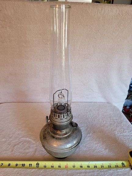 Vintage "Aladdin Oil Lamp w/ Aladdin Chimney" - Legacy Auction Company