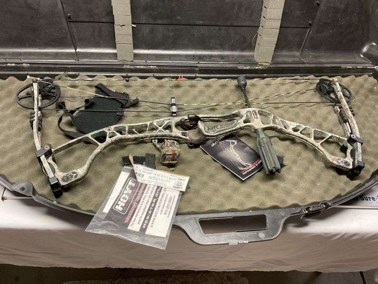 Hoyt Archery Spyder compound bow - Legacy Auction Company