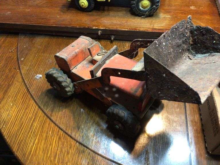 Structo loader, toy truck - Legacy Auction Company