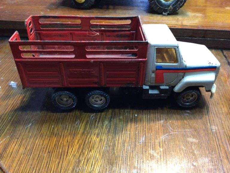 Structo loader, toy truck - Legacy Auction Company