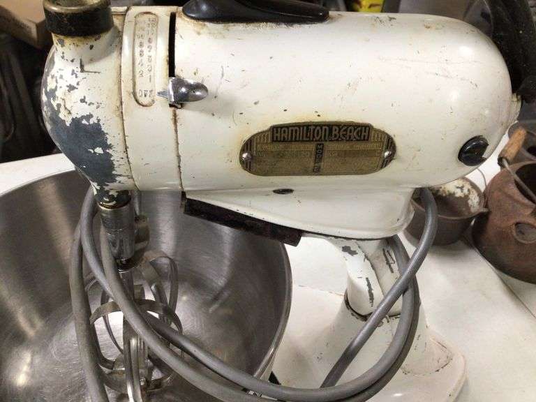 Vintage mixers - Legacy Auction Company