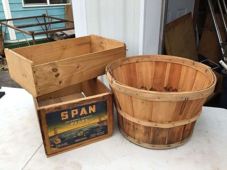 Bushel basket & crates - Legacy Auction Company
