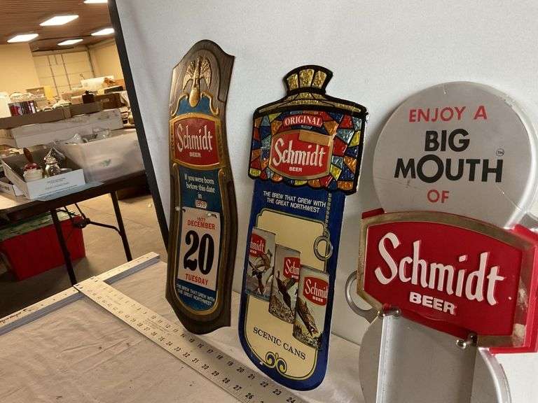 Schmidt beer signs - Legacy Auction Company