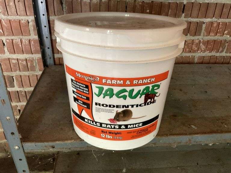 Bucket of mouse and rat poison - Legacy Auction Company
