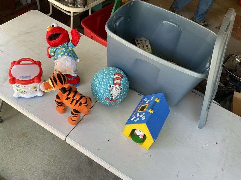 Elmo Tigger etc. - Legacy Auction Company