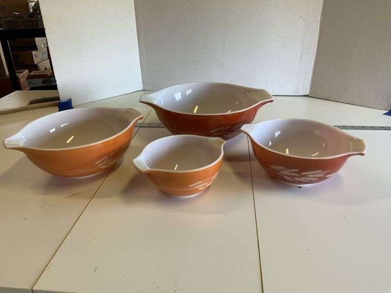 Pyrex handled nesting bowls - Legacy Auction Company