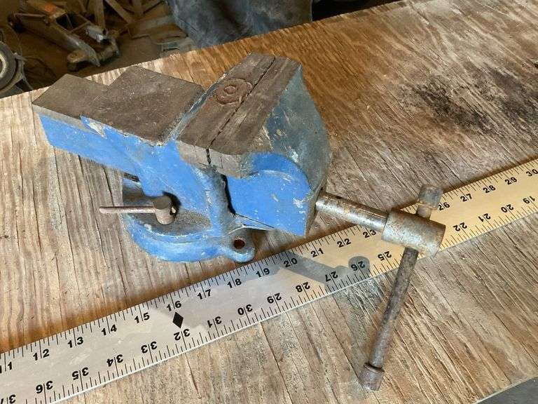 4 inch vice - Legacy Auction Company