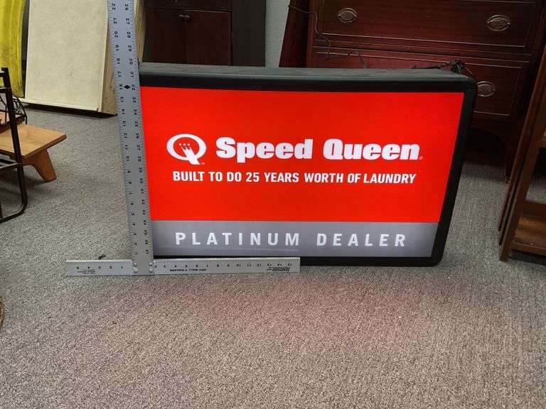 Lighted speed queen sign - Legacy Auction Company