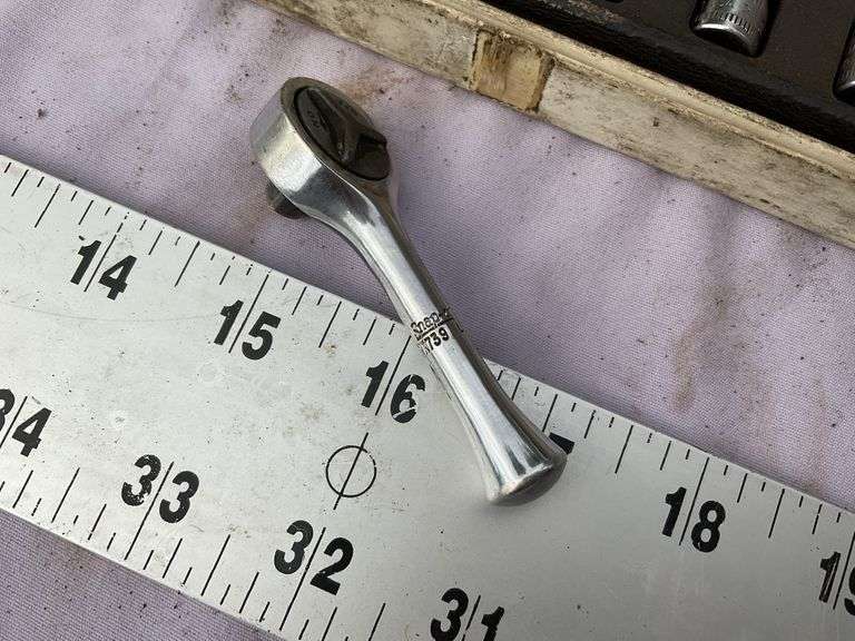 Quarter inch snap on metric Flex sockets and - Legacy Auction Company