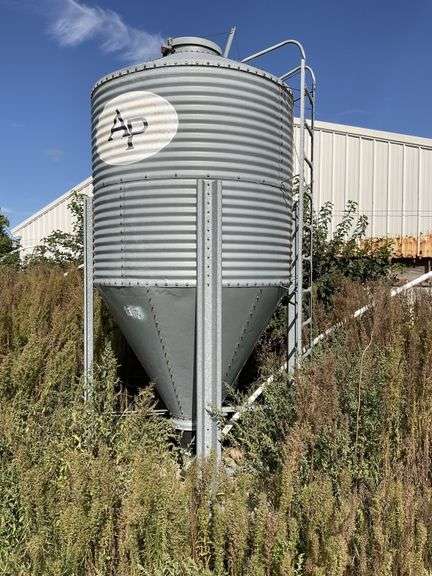 AP Feed bin - Legacy Auction Company