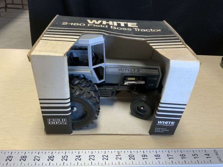 White 2180 Field Boss tractor - Legacy Auction Company