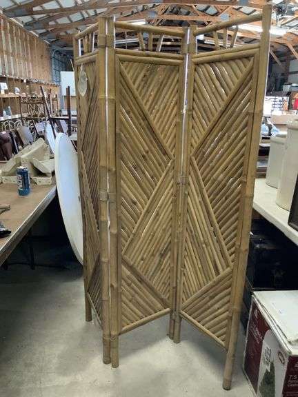 Room divider screen - Legacy Auction Company