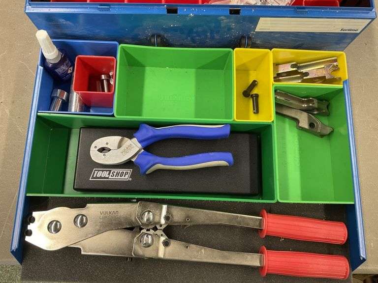 New style Freon lock ring kit - Legacy Auction Company