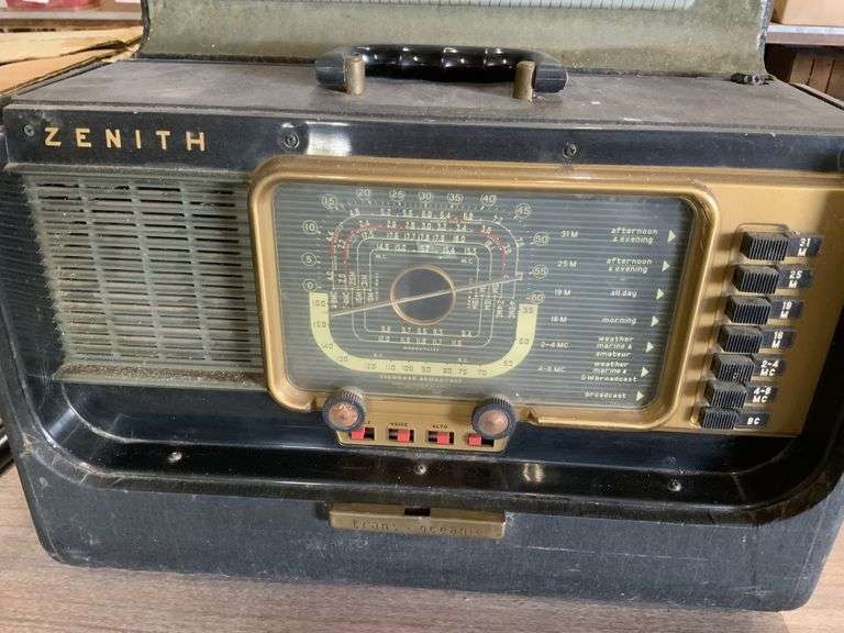 Vintage Zenith Wave Magnet - Legacy Auction Company