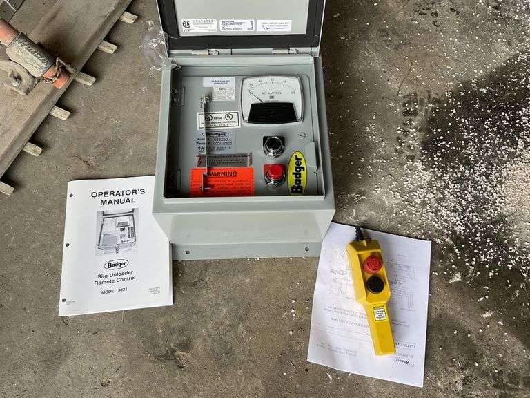 Badger silo unloader remote control - Legacy Auction Company